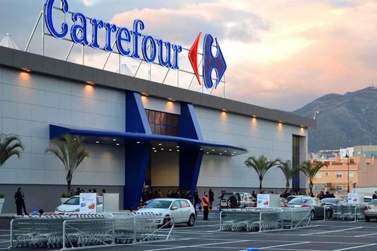 Carrefour pagará 163 milhões de euros em dividendos especiais