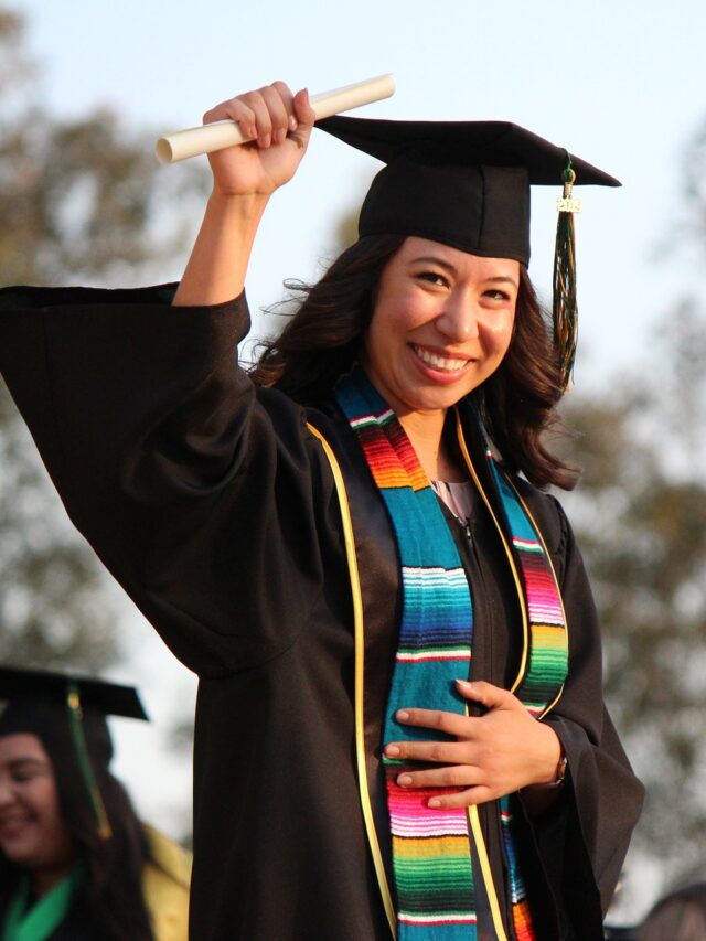 Universidade britânica oferece bolsa de até R$ 162 mil; confira