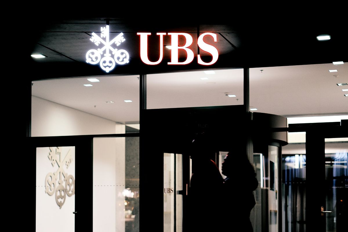 UBS faz alerta sobre bancos brasileiros