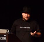 Markus Persson: conheça o programador que criou o Minecraft