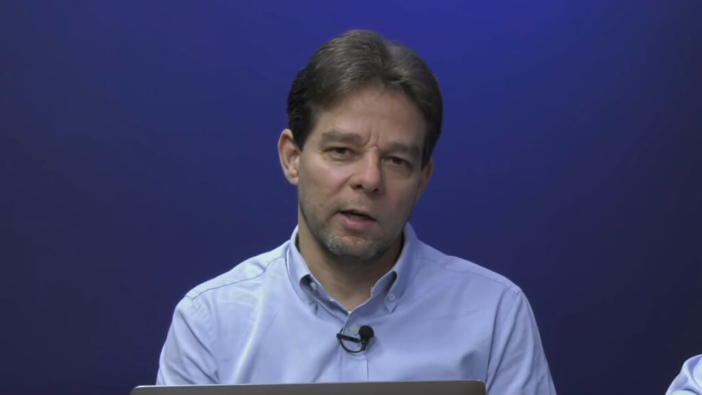 Patrick O'Grady é o CEO e um dos sócios fundadadores da Vitreo