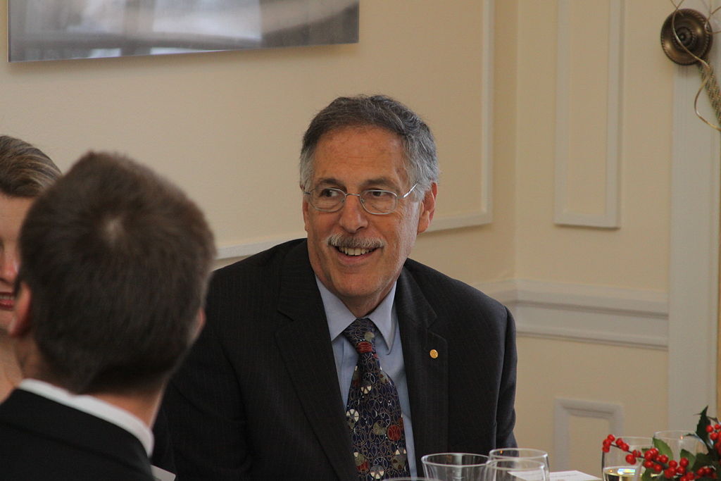 Peter Diamond - saiba sobre o vecendor do Nobel de Economia de 2010